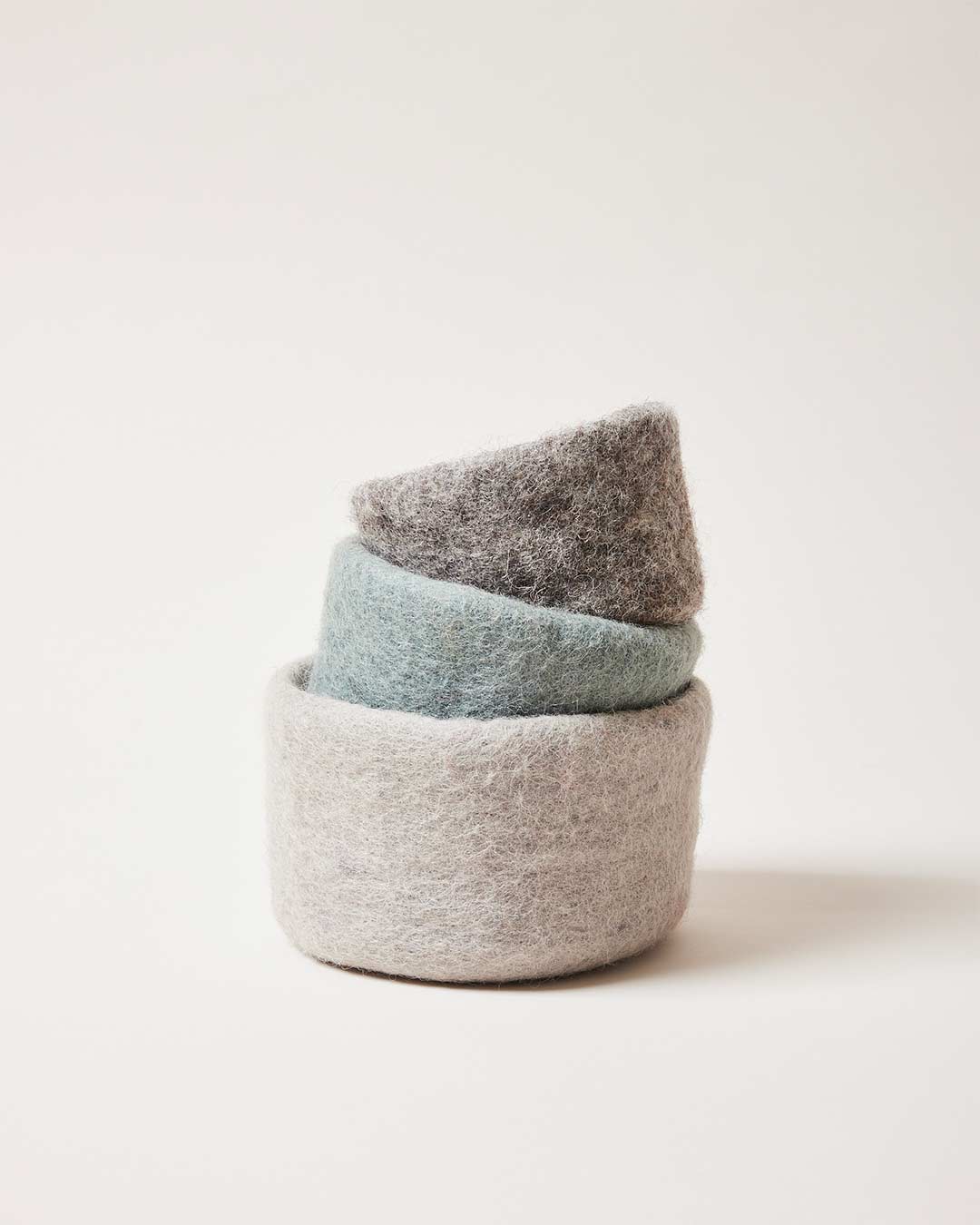 Farmhouse Pottery - Artisan Felt Nesting Bowls - Set of 3
