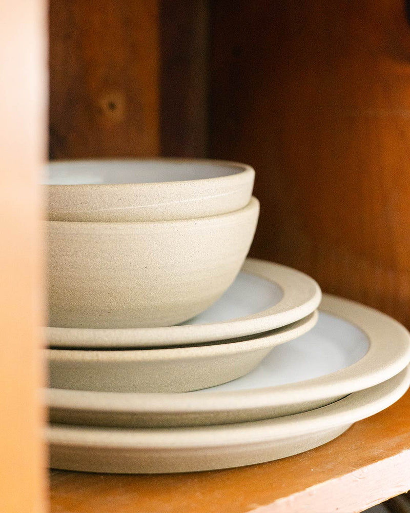 Tablescape – Farmhouse Pottery